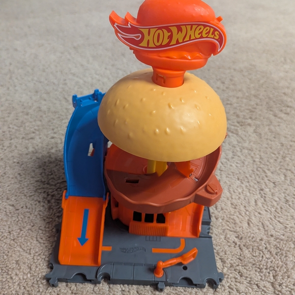 Hot Wheels | Toys | Hot Wheels Burger Race Track Set Orange Blue And ...